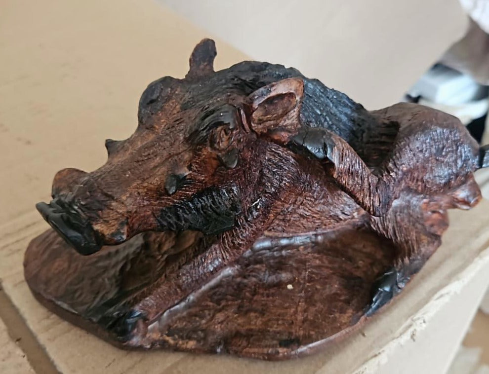 Wooden Warthog Sitting – The South African Shop